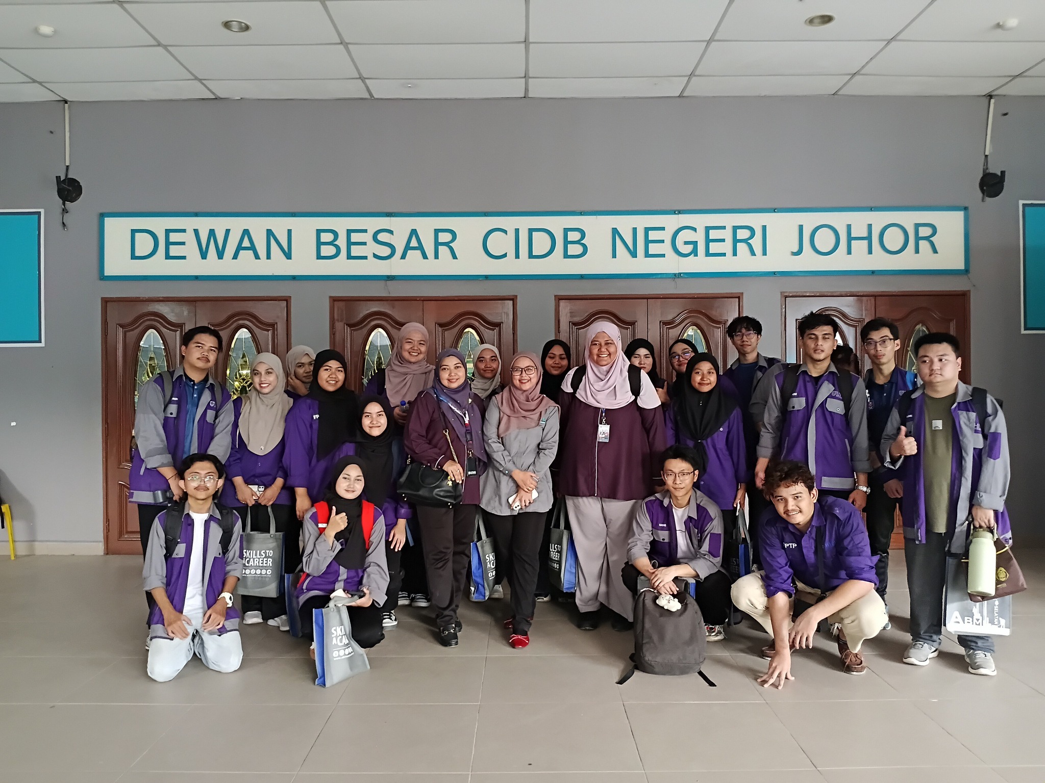 Aktiviti Bersama Pelajar BPC & ABM, CIDB - Norpadzlihatun Manap